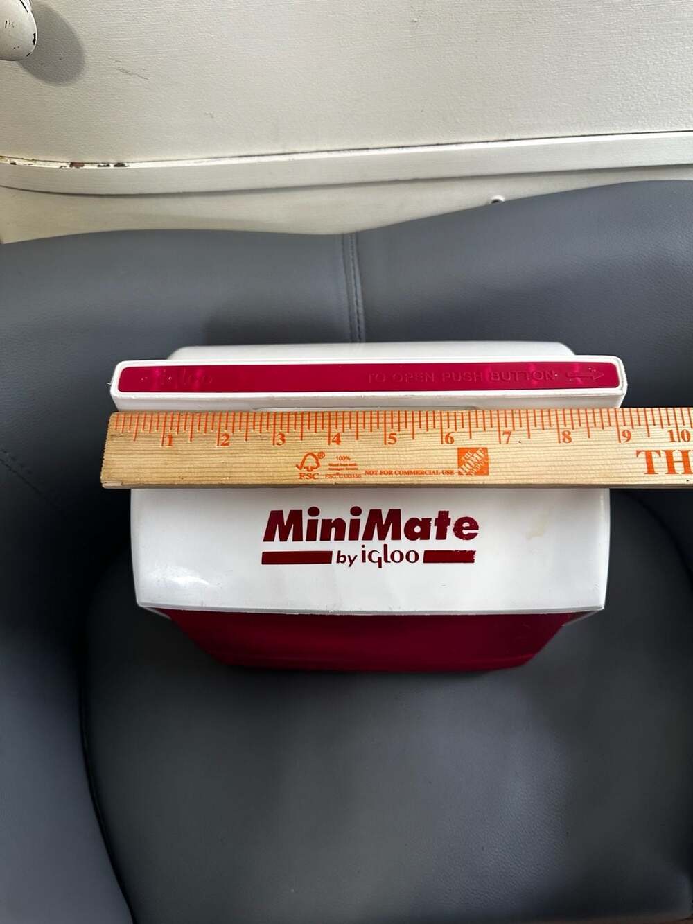 Igloo | Kitchen | Vintage Igloo Minimate Personal Cooler Red And White ...
